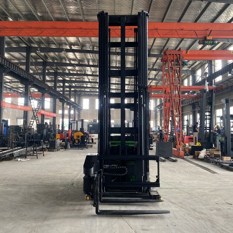 1.5T VNA Narrow Aisle Forklift Trucks 180 Degree Rotating Forks 3-Way ...